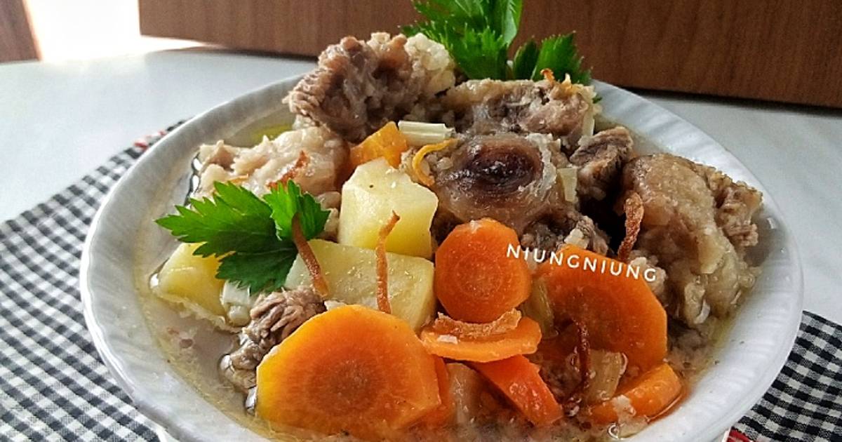 Resep Sop Buntut Sapi oleh Niung Niung - Cookpad