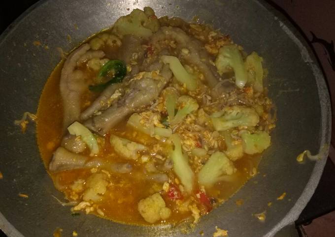 Resep Seblak ceker with bunga kol oleh Riyan Setiani - Cookpad