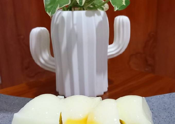 Resep Pudding Susu Vla Karamel Instant oleh Bunda_Kanugrahan - Cookpad