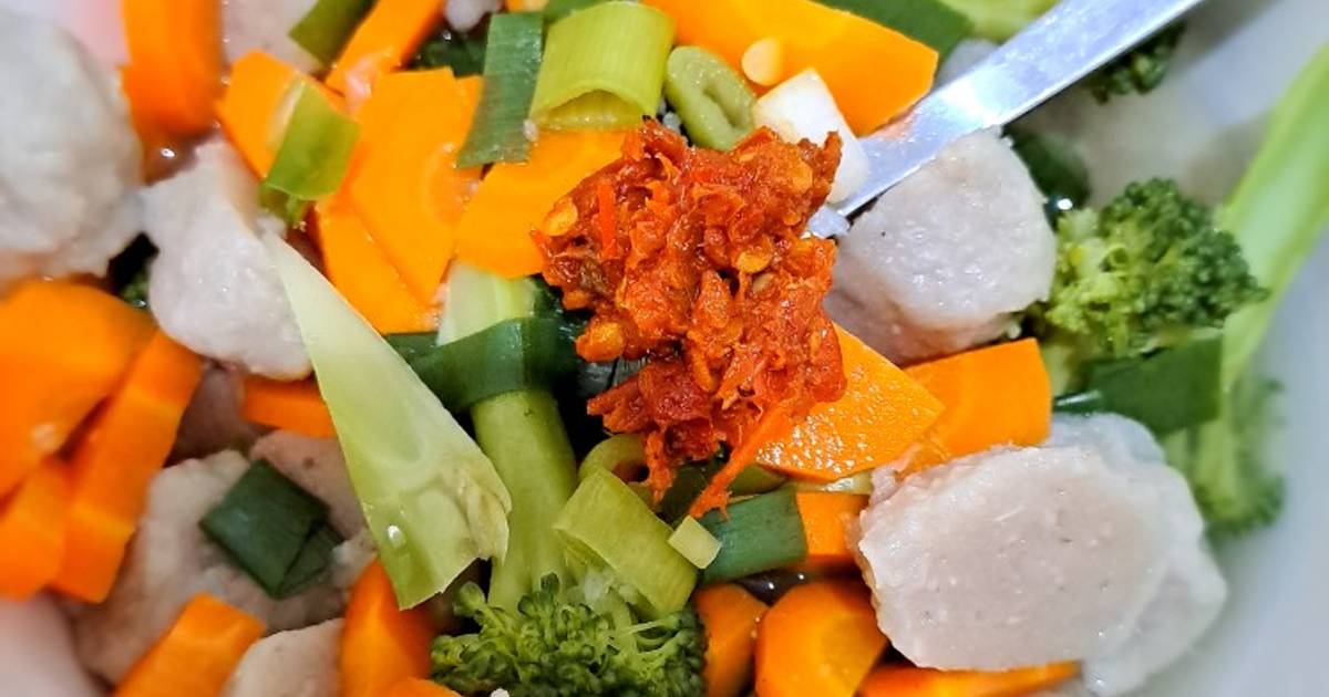 Resep Sop Sayur Bakso Bening oleh Almayy - Cookpad