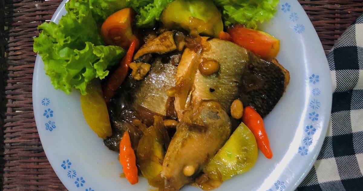 Resep Bandeng Masak Tauco oleh Yoes - Cookpad