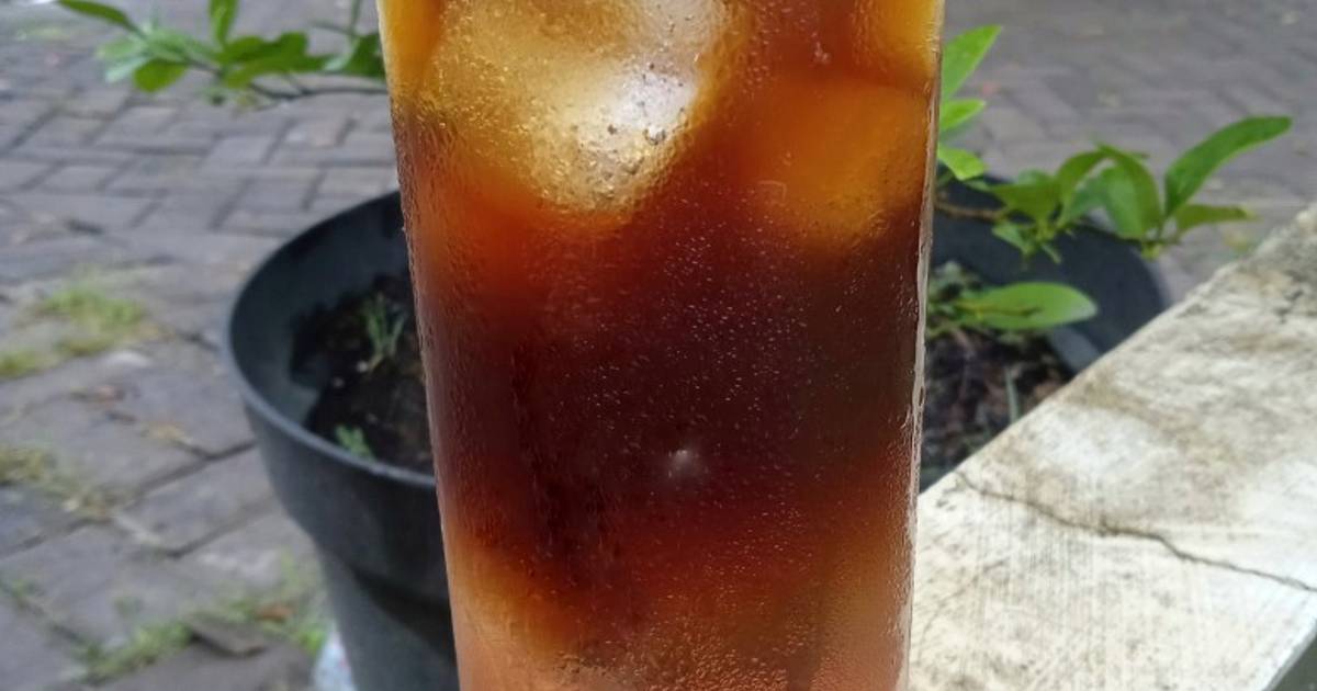 Resep Es Kopi Rosella oleh Devalesha Kitchen - Cookpad