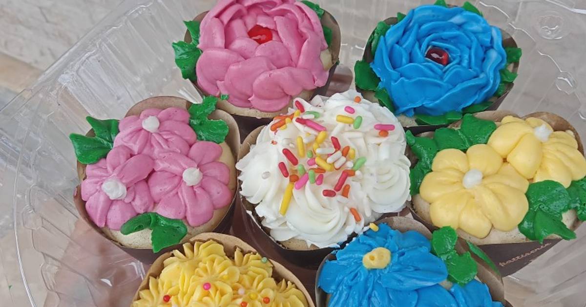 Resep Cupcakes mudah sederhana oleh Kadek vira - Cookpad