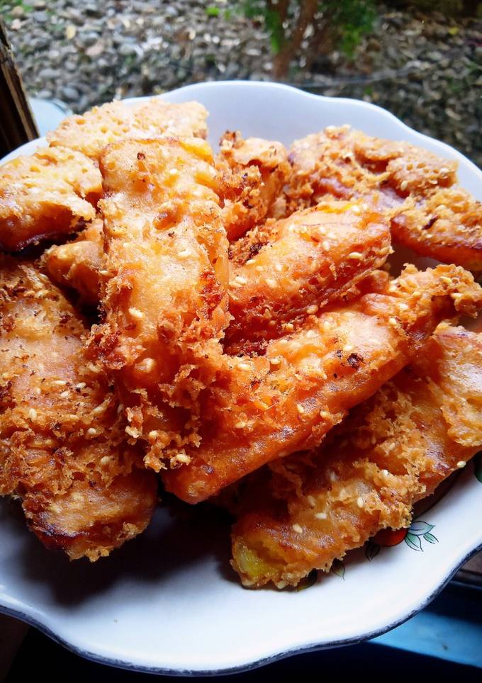 Resep 🇹🇭Kluay Tod~Pisang Goreng Wijen Thailand🍌Thai sesame banana fritters oleh Shazmina Kitchen ...