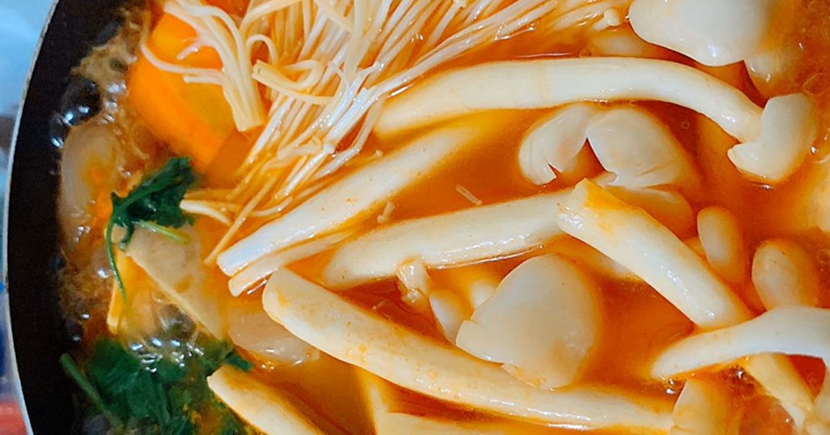 Cách Làm Món Tokbokki Bánh Tráng (Chay) của Hoàng Quyên - Cookpad