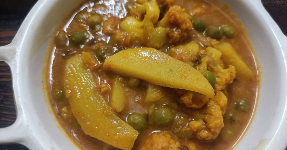 Left over dal Gobhi aloo matar ki sabzi Recipe by Chef Tripti Saxena ...