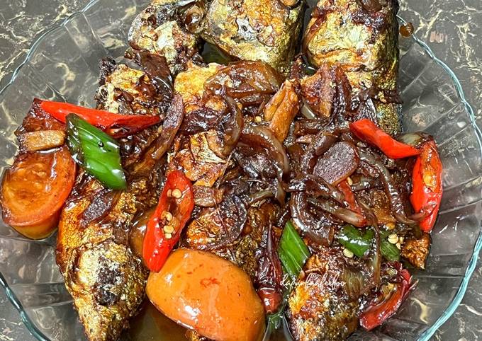 Resipi Ikan Masak Kicap Taucu oleh Kakak Faa - Cookpad
