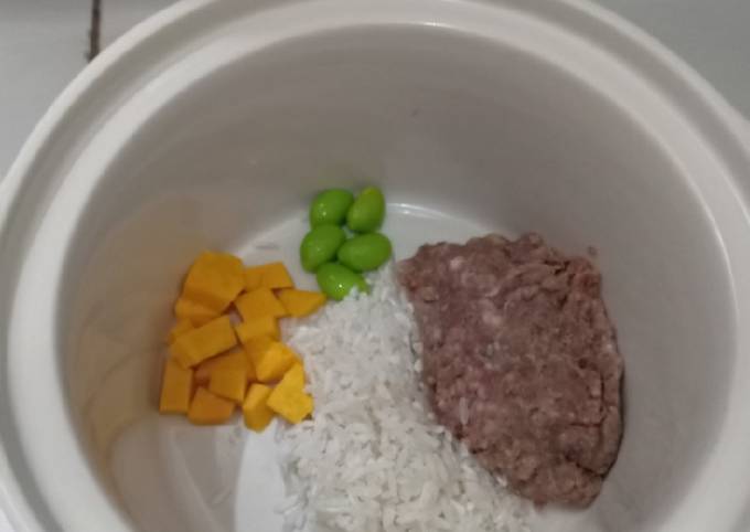 Resep MPASI 6+ Bubur Daging Sapi Labu Kuning Edamame Slow Cooker oleh ...