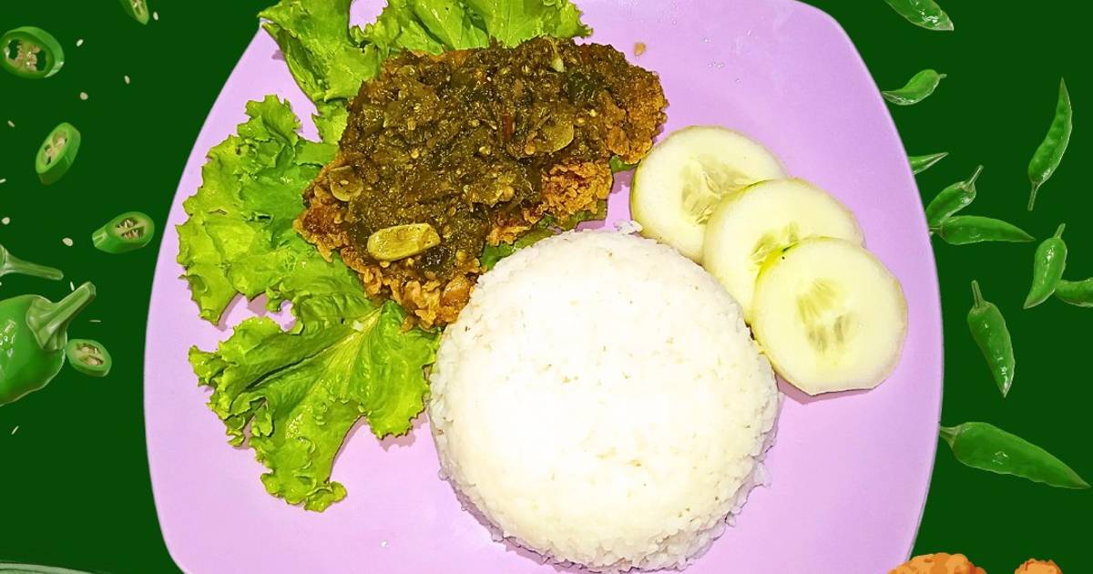 Resep Ayam Geprek Sambal Ijo (Samijo) oleh Alphacook - Cookpad