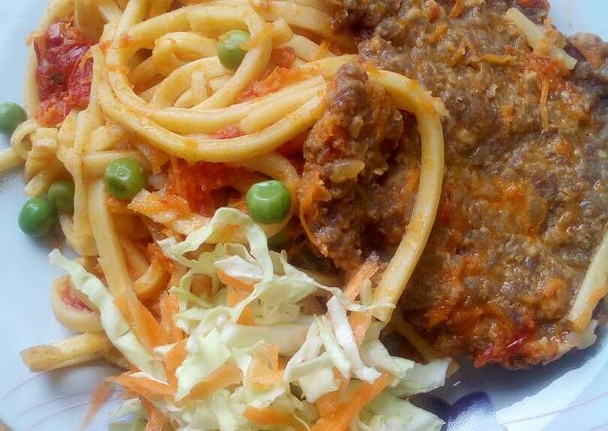 Tallarines rojos en salsa de zanahoria con apanado Receta de Mercedes ...