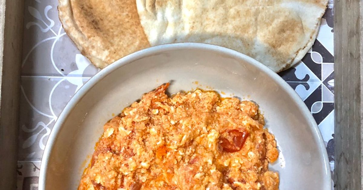 Traditional Bahraini Tomato And Eggs Recipe by Girl from Bahrain - Cookpad