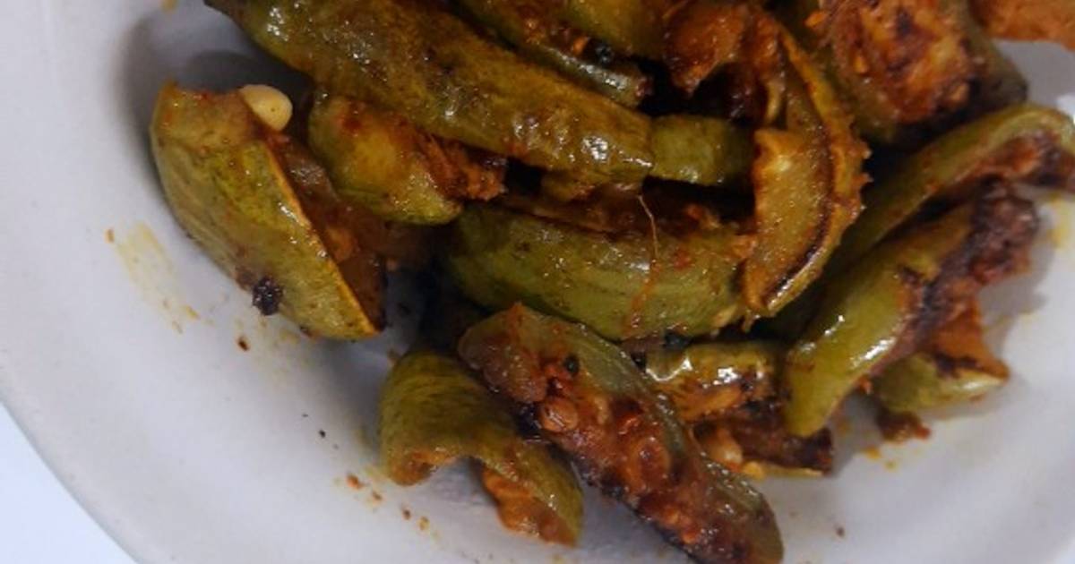 Stir Fried Pointed Gourd Recipe by Naheed Alam - Cookpad
