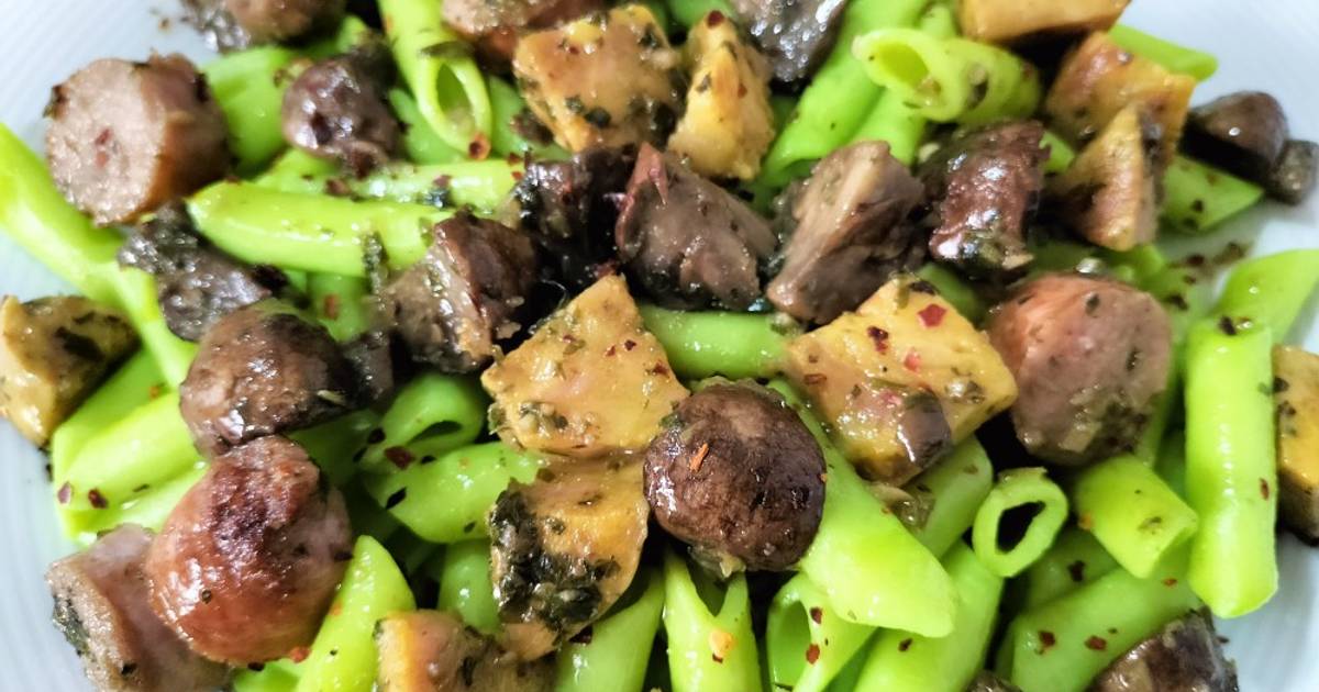 Macarrones con longaniza, relleno y portobello al ajillo Receta de ...