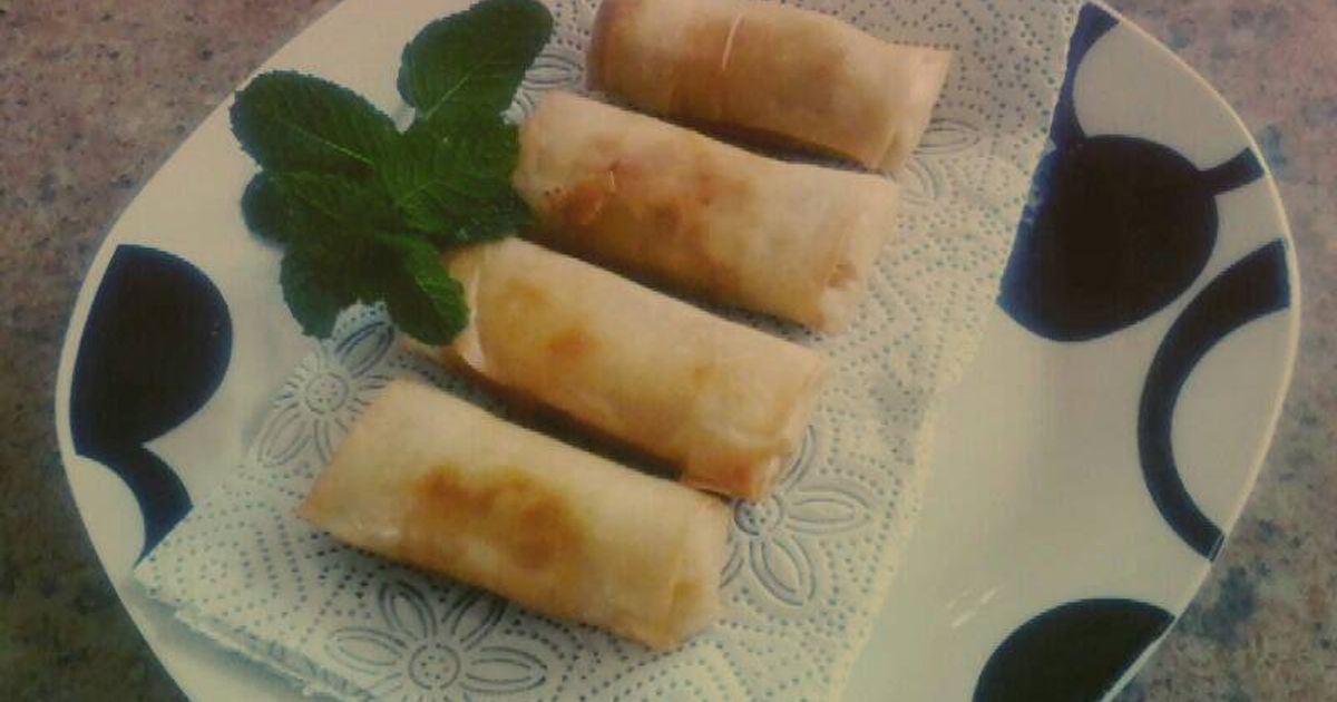 Chicken Noodle Spring Rolls Recipe by Menaaz Cassim - Cookpad
