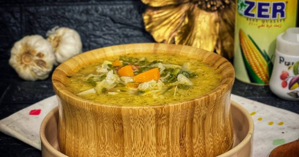 طريقة عمل شوربة الملفوف (الشوربة الحارقة) على اصولها بطريقة سهلة وسريعة ...