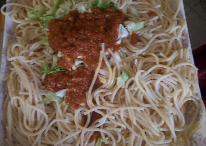 Plain spaghetti and stew Recipe by Ummu Sumayyah - Cookpad