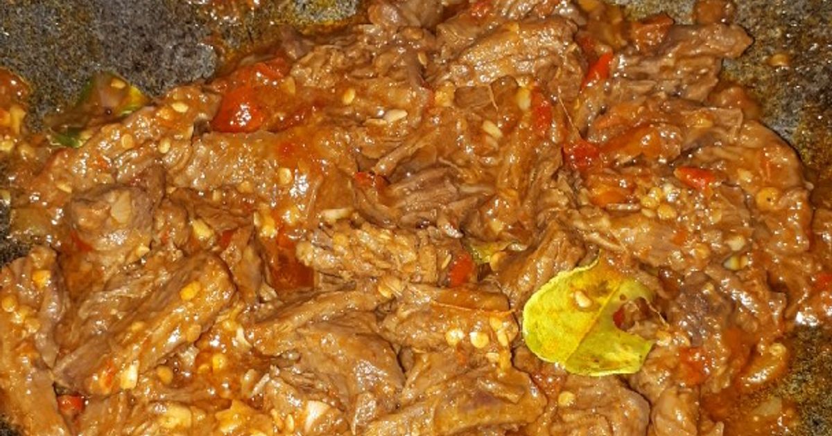 Resep Oseng Mercon Daging Sapi oleh Ayu Suci Srijananti - Cookpad