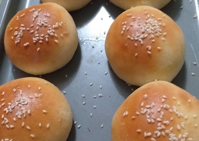Resep Roti burger home made ala2 mama lita oleh Mama Lita - Cookpad