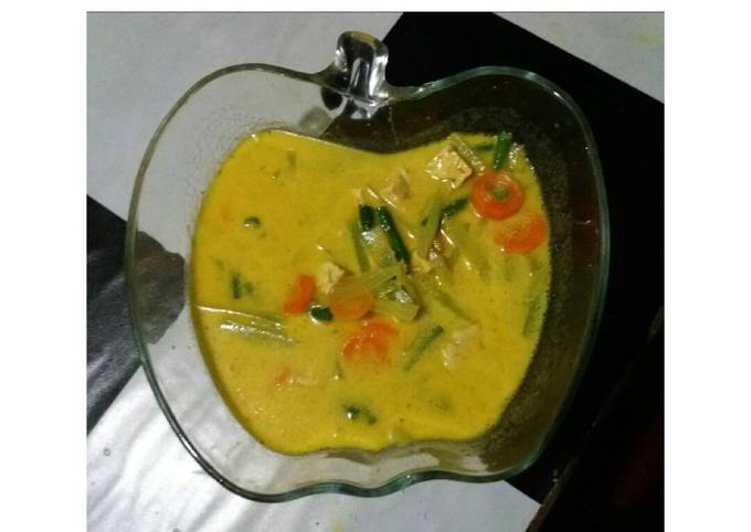 Resep Sayur lodeh simple oleh Endah Purnamasari - Cookpad