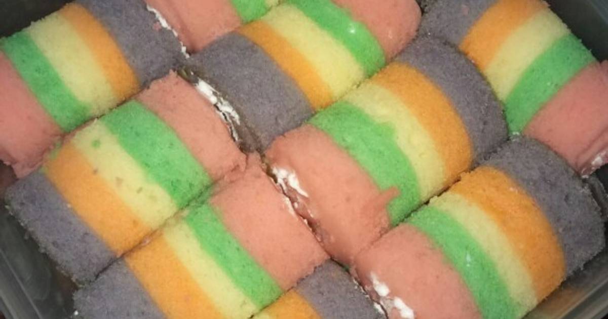Resep Rainbow cake gulung mini oleh Mimi ayu - Cookpad