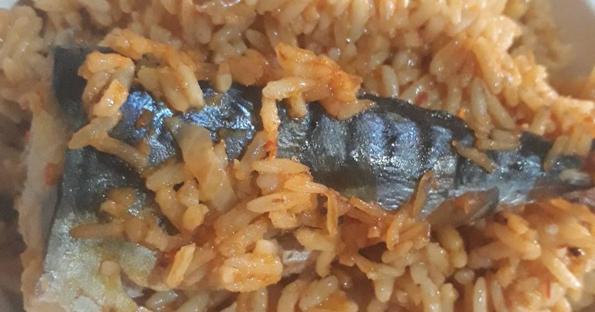 Jollof rice with fresh fish Recipe by Hannah oke - Cookpad