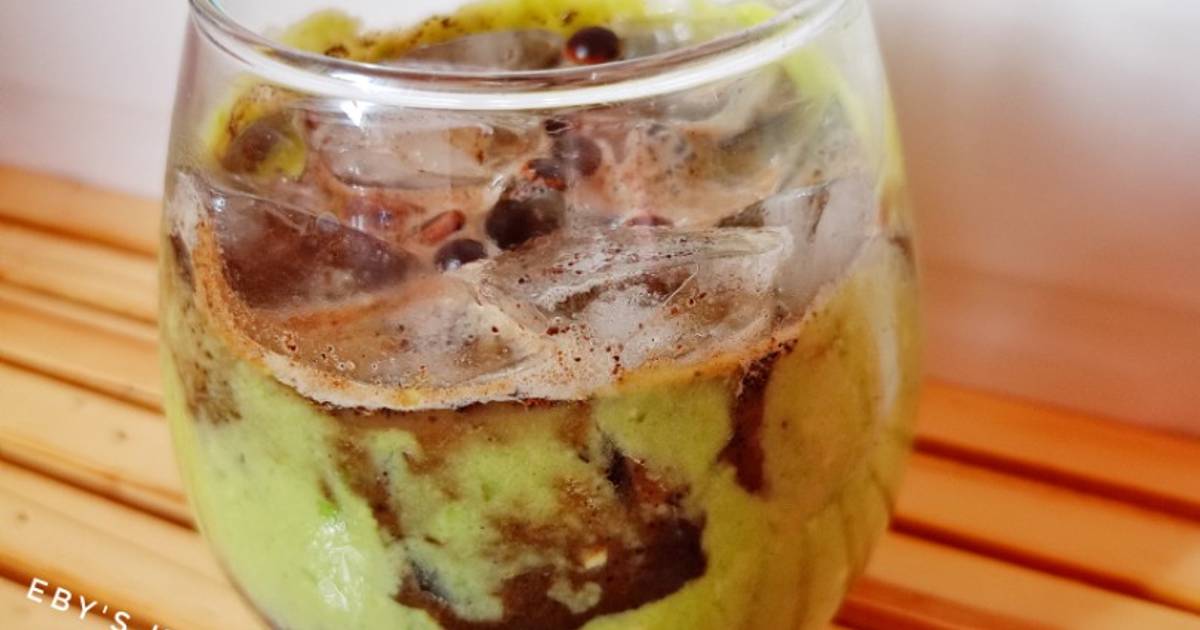 Resep Avocado Coffee oleh Eby's Kitchen - Cookpad