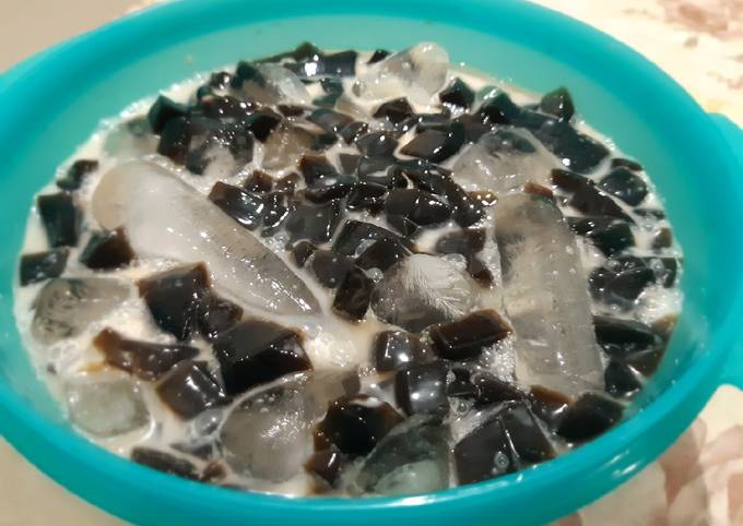 Resep Es cincau item oleh Bunda Dini - Cookpad