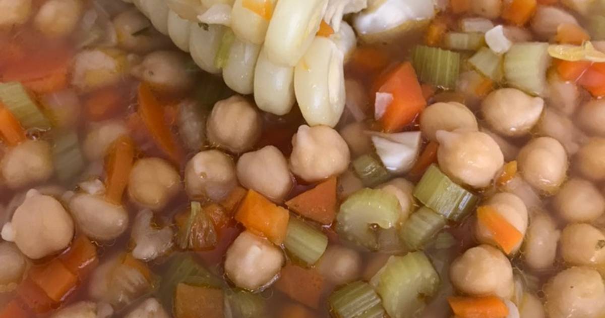 Sopa de garbanzos Receta de Amaru Maeda- Cookpad