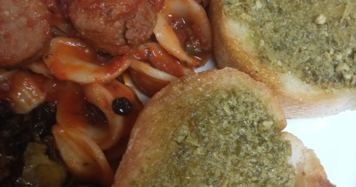 Orecchiette Pasta And Pesto Baguette Recipe by skunkmonkey101