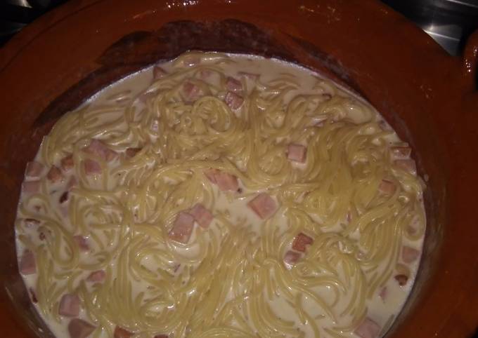 Spaghetti en crema blanca Receta de Jose (Chef Antoche)- Cookpad