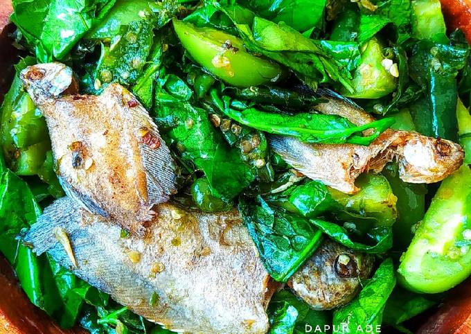 Resep Sambal Ijo Sepat Daun Melinjo oleh dapur ade - Cookpad