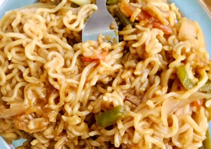 Mix veg. Maggie Recipe by Aanchal Charaya - Cookpad