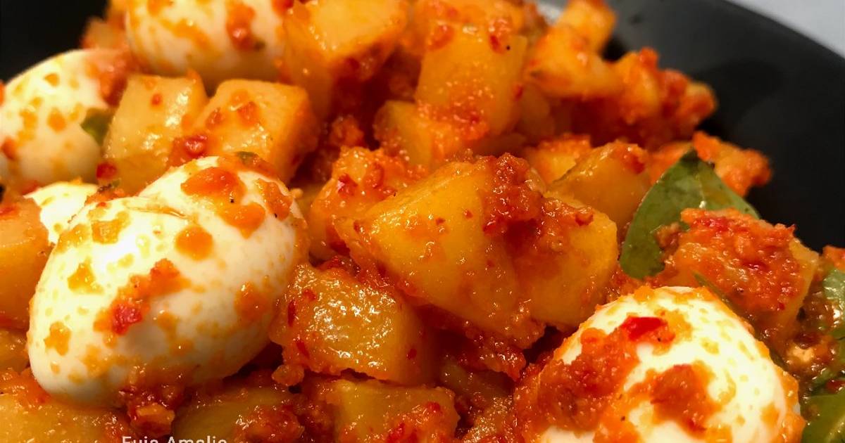 Resep Sambal Goreng Kentang Telur Puyuh oleh Euis Amalia - Cookpad