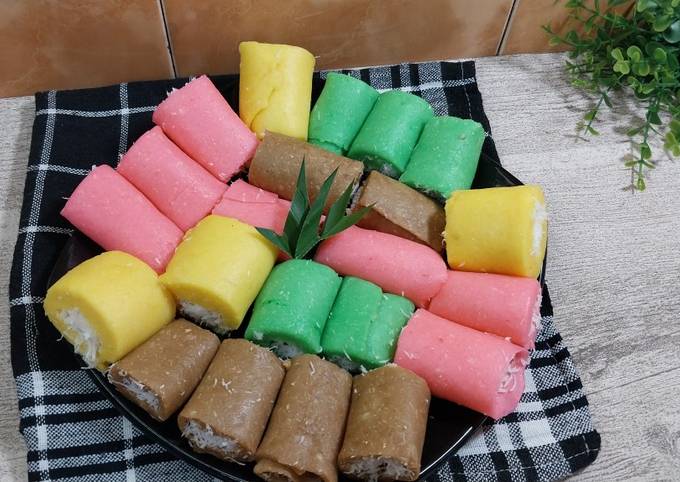 Resep Getuk singkong ||getuk lindri tanpa cetakan oleh Her Lina - Cookpad