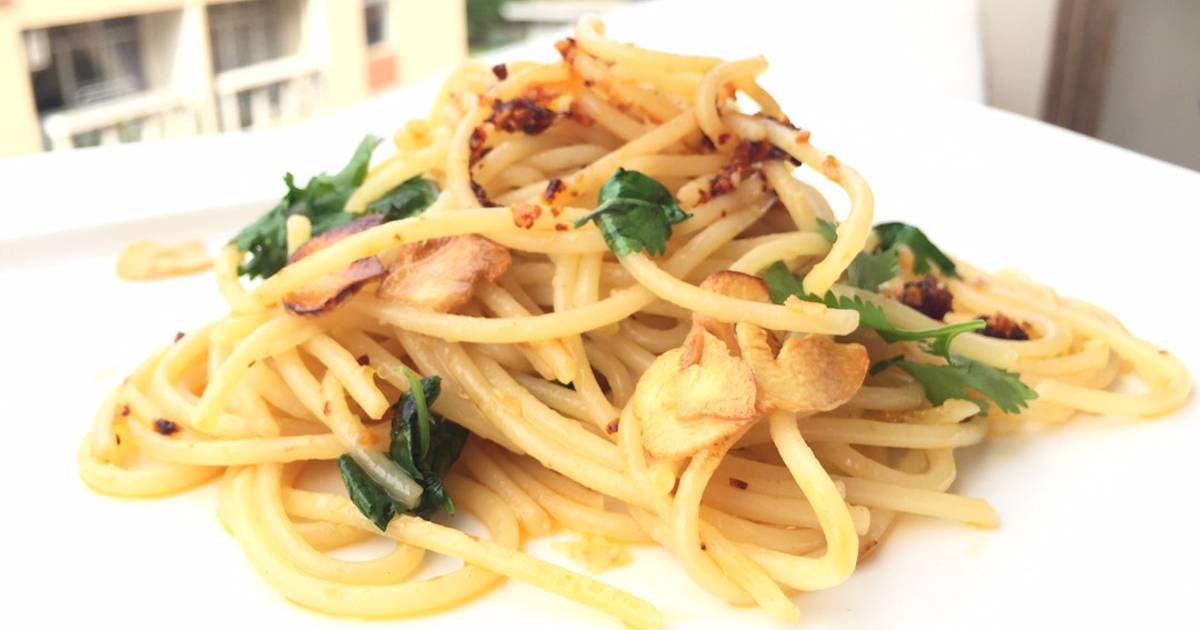 61 easy and tasty spaghetti garlic chilli recipes by home cooks - Cookpad