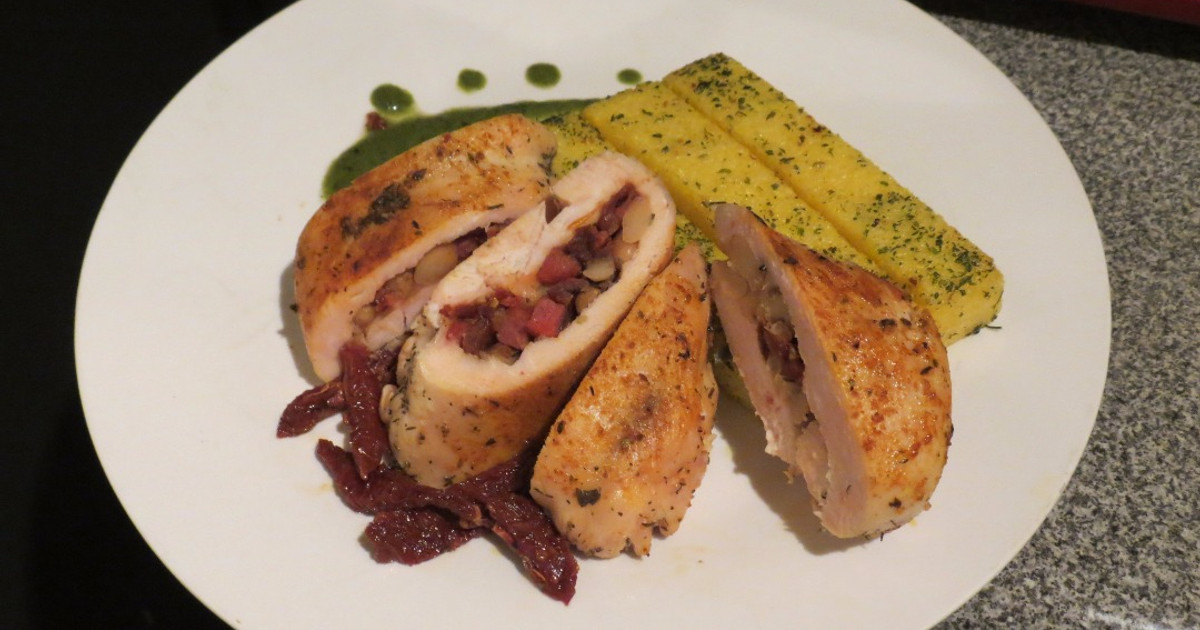 Pechuga Rellena Receta de JohnAguirre- Cookpad