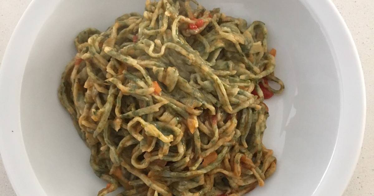 Fideos verdes Receta de @cocinerodeamigos- Cookpad
