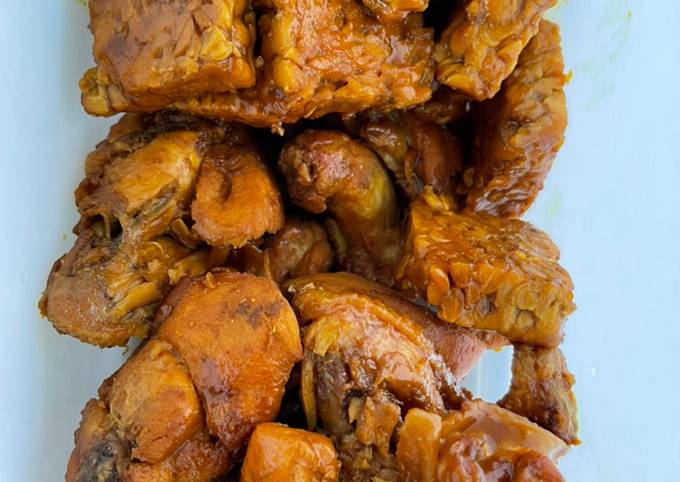 Resep Ayam tempe bacem bumbu racik oleh cicil mahardani - Cookpad