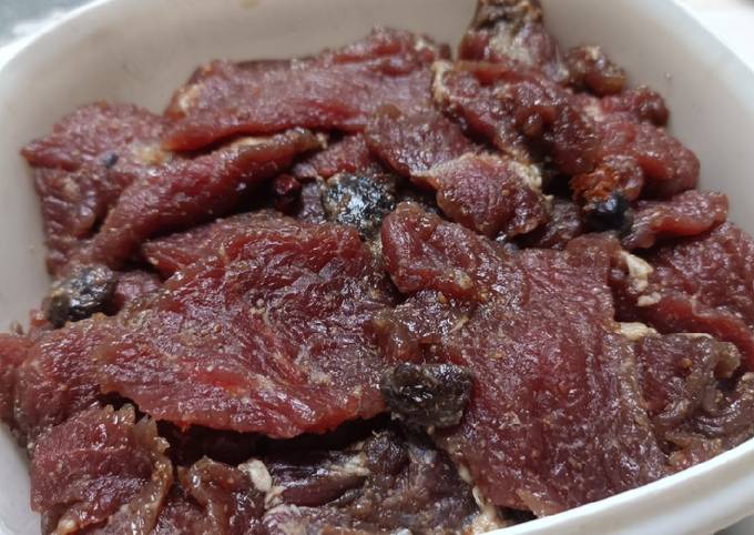 Resep Dendeng sapi terSimple oleh Evi Navisyah - Cookpad
