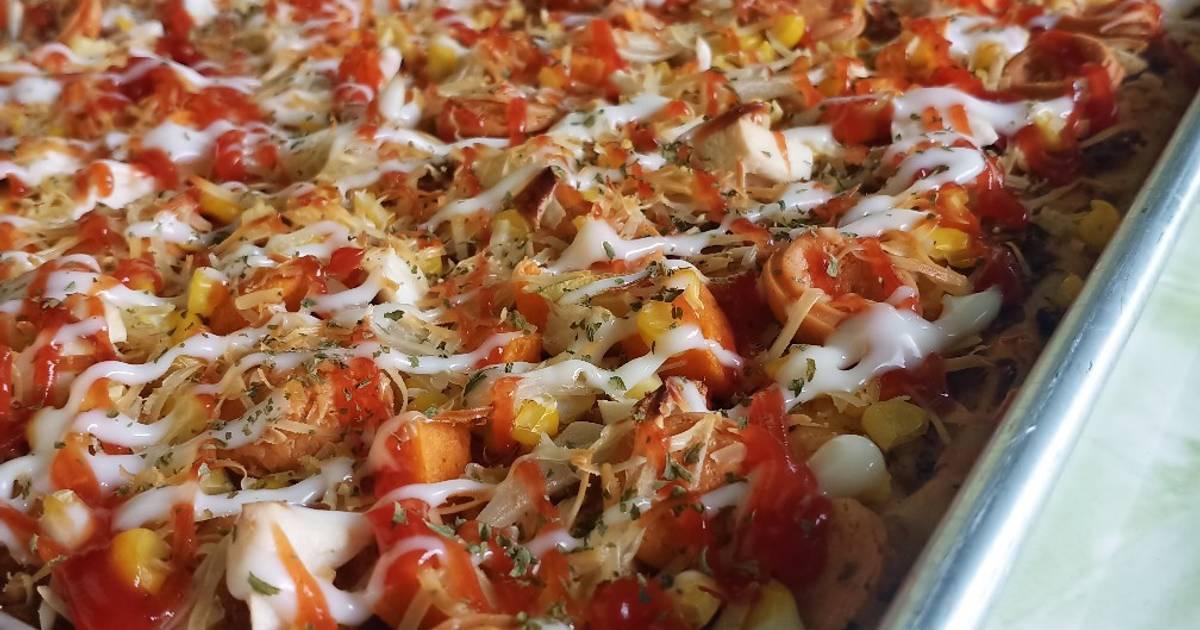 Resep Pizza Setengah Meter (Loyang 60 cm X 40 cm) oleh 𝓟𝓲𝓹𝓲𝓷 𝓟𝓼 - Cookpad