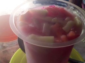 Resep es buah cup rumahan enak dan mudah - Cookpad