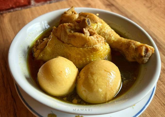 Resep Semur Ayam dan Telur oleh mamari - Cookpad