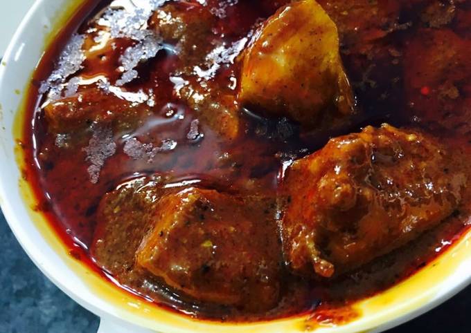 Saoji Mutton Curry Recipe by Sojar Pawar - Cookpad