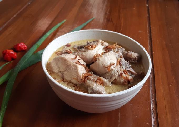Resep Opor Ayam Putih oleh Sabiya's Cook Book - Cookpad