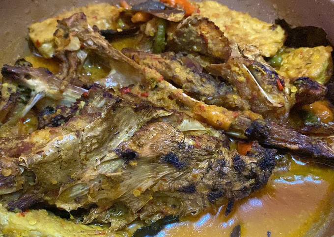 Resep Ndas manyung (kepala ikan manyung asap) super ngosos oleh Moms ...