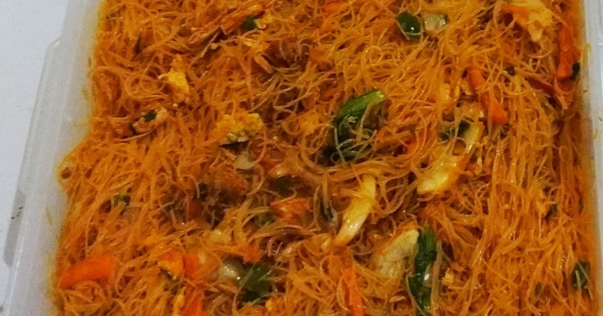 Resep Mi Bihun Goreng Special (Merah Cantik Gak Pucat) oleh gendhie ...