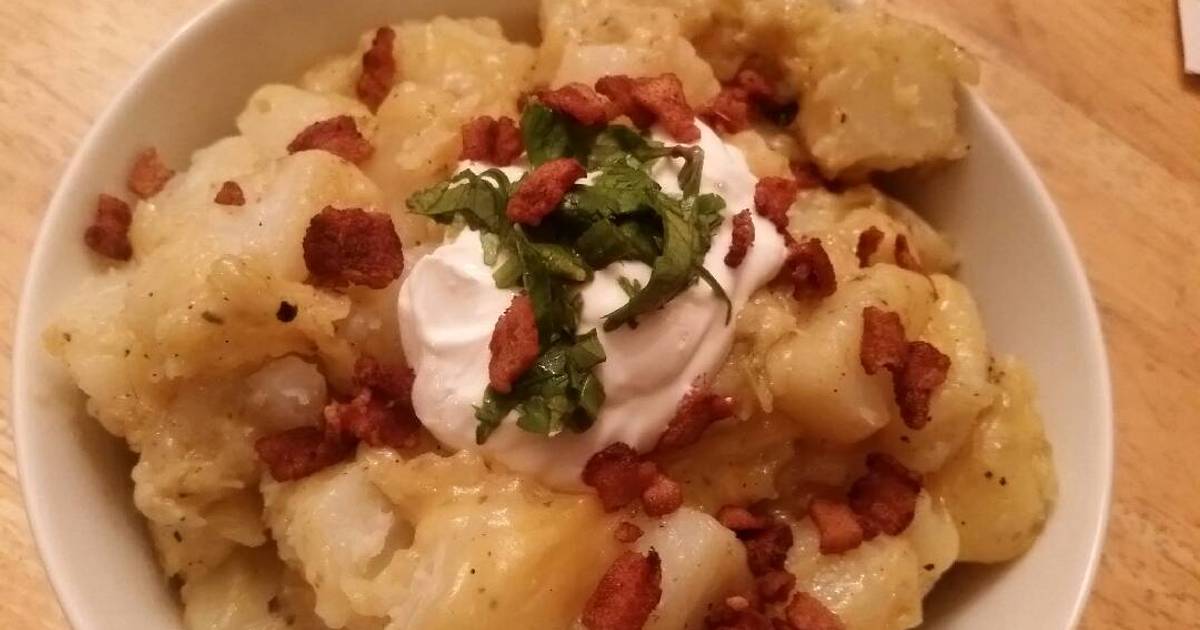 Cheesy Baked Potatoes Recipe by ChefDoogles - Cookpad