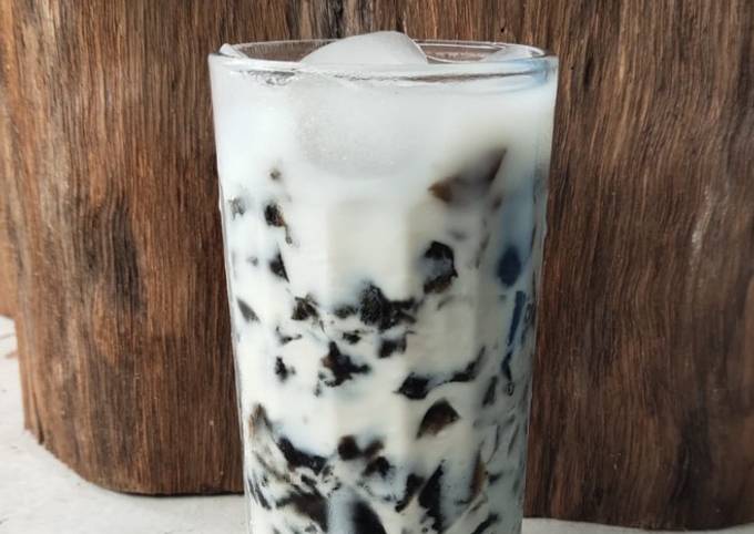 Resep Es Cincau Susu oleh ivon caroline - Cookpad