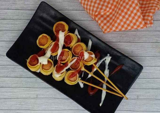 Resep Pangsit Sosis Roll oleh Lena 💕 - Cookpad