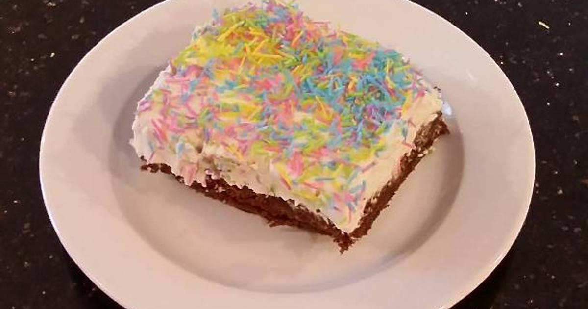 Fudge Brownies with White Chocolate Truffle Cream Recipe by fenway ...